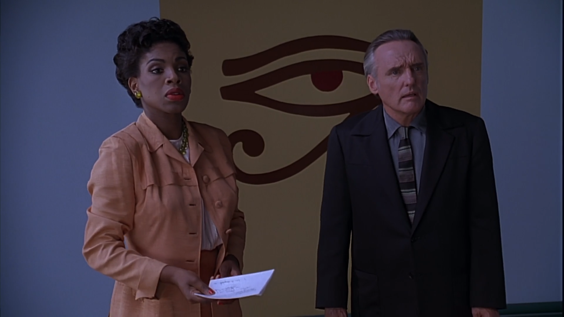 Witch Hunt (1994) arvostelu – Hollywoodin noitatouhut – Taikalyhty – Elokuvablogi